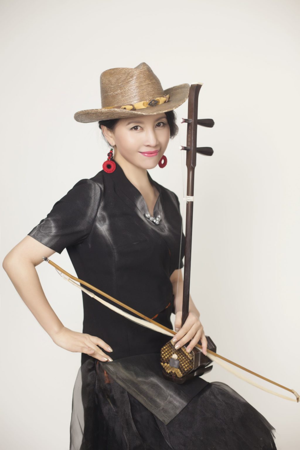 Xiaohui Ma, a celebrated Erhu Virtuoso concludes her tour in the U.S ...